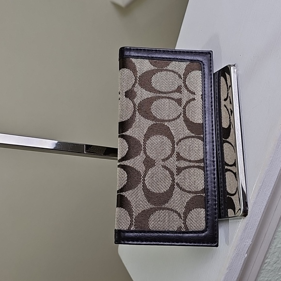 Coach | Bags | Coach Bargain Bin Signature Print Leather Interior ...